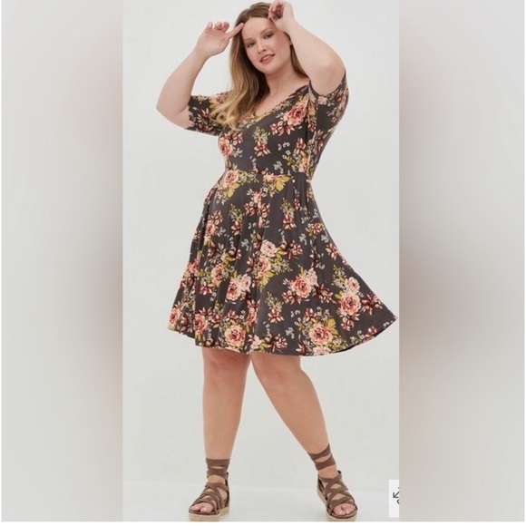 torrid | Dresses | Torrid Floral Dress With Pockets Super Soft Light ...